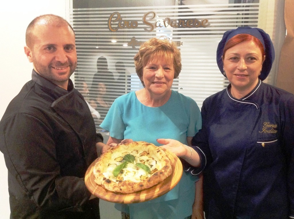 Gusto e solidarietà da Ciro Savarese di Arzano con la pizza Nerano e i ...
